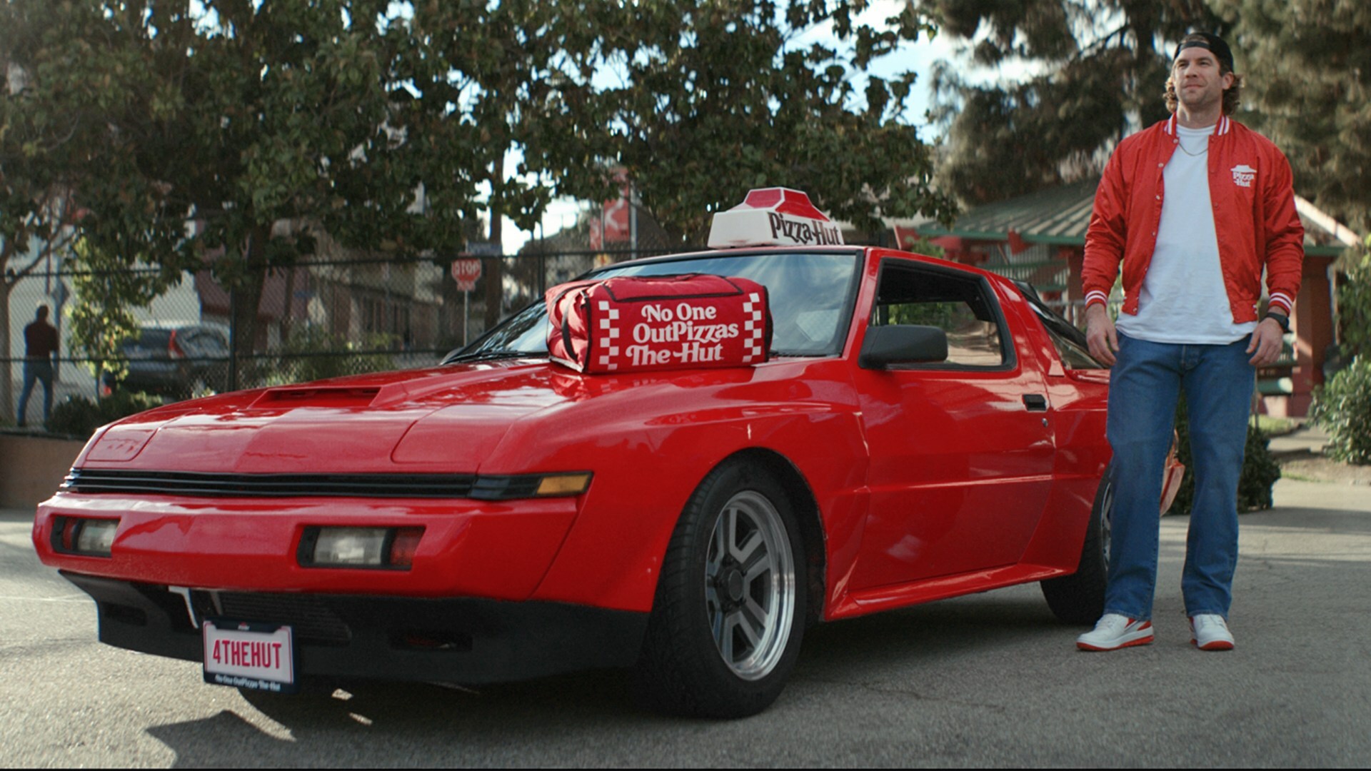 PIZZA HUT® LAUNCHES NEW TV SPOT AND BRAND CAMPAIGN FEATURING "PETER ...